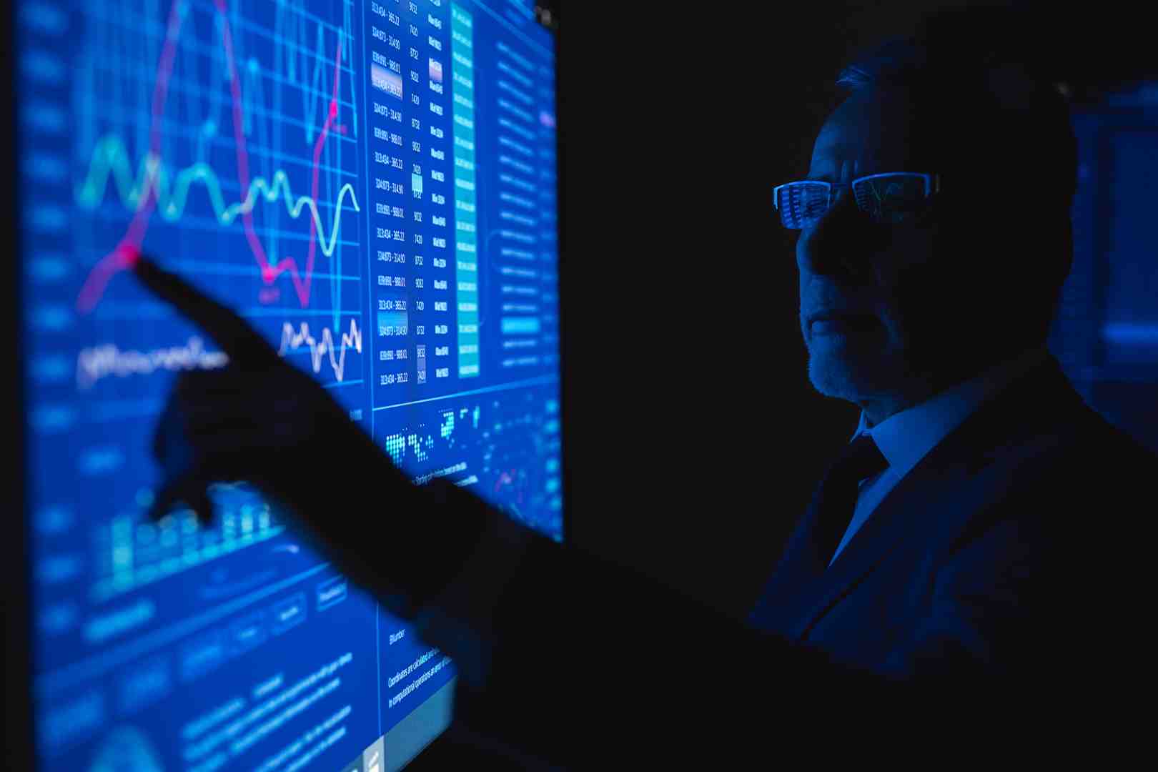 Data intelligence similar: Ultimate Guide 2025